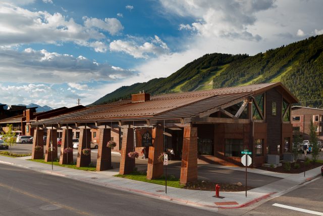 Jackson Hole Hotels - Jackson Hole Traveler